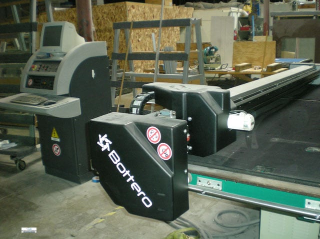 Bottero Model 331BKMTilt cutting table