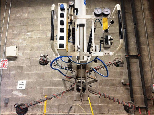 Bystronic Pillar crane and easy lifter